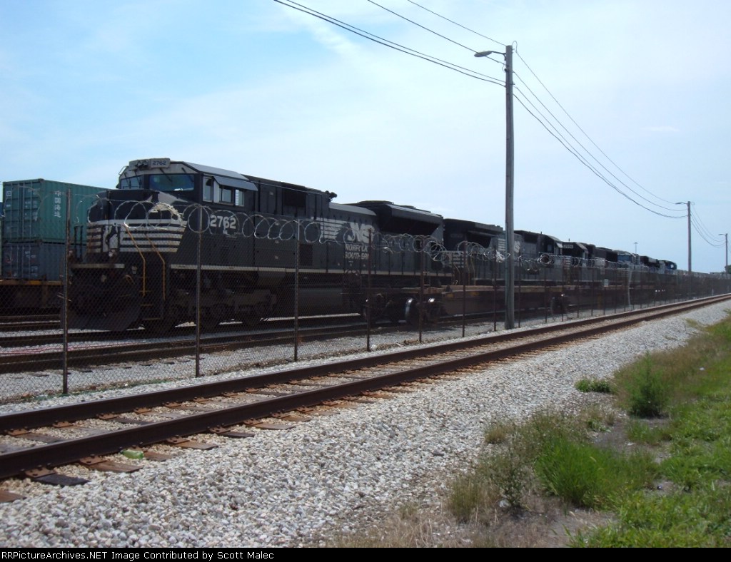 NS 2762, 8686 & 2556